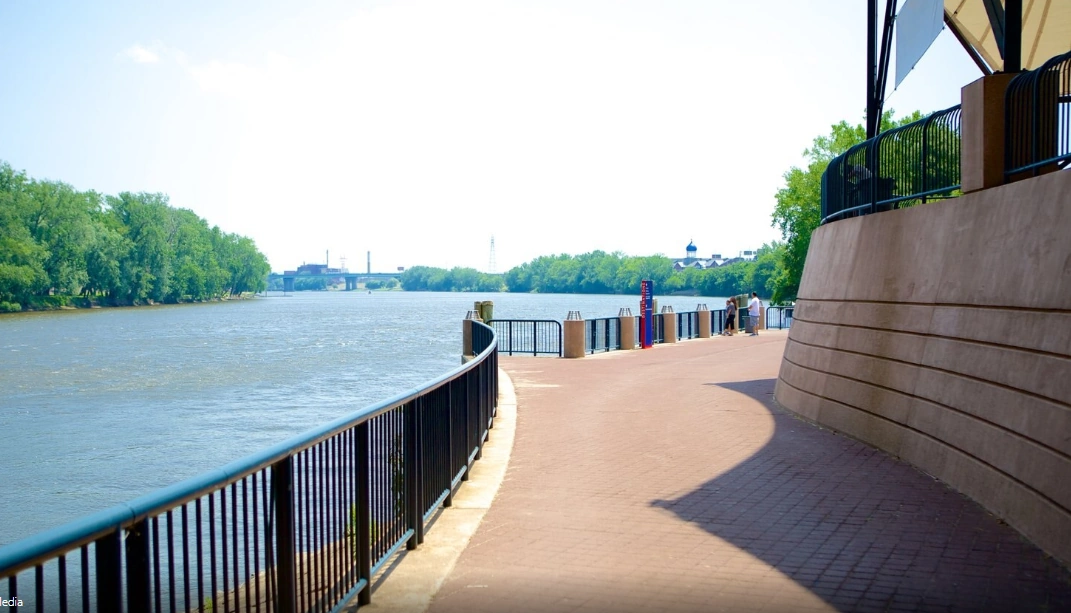Point Riverside Park - La Guía De Nueva York