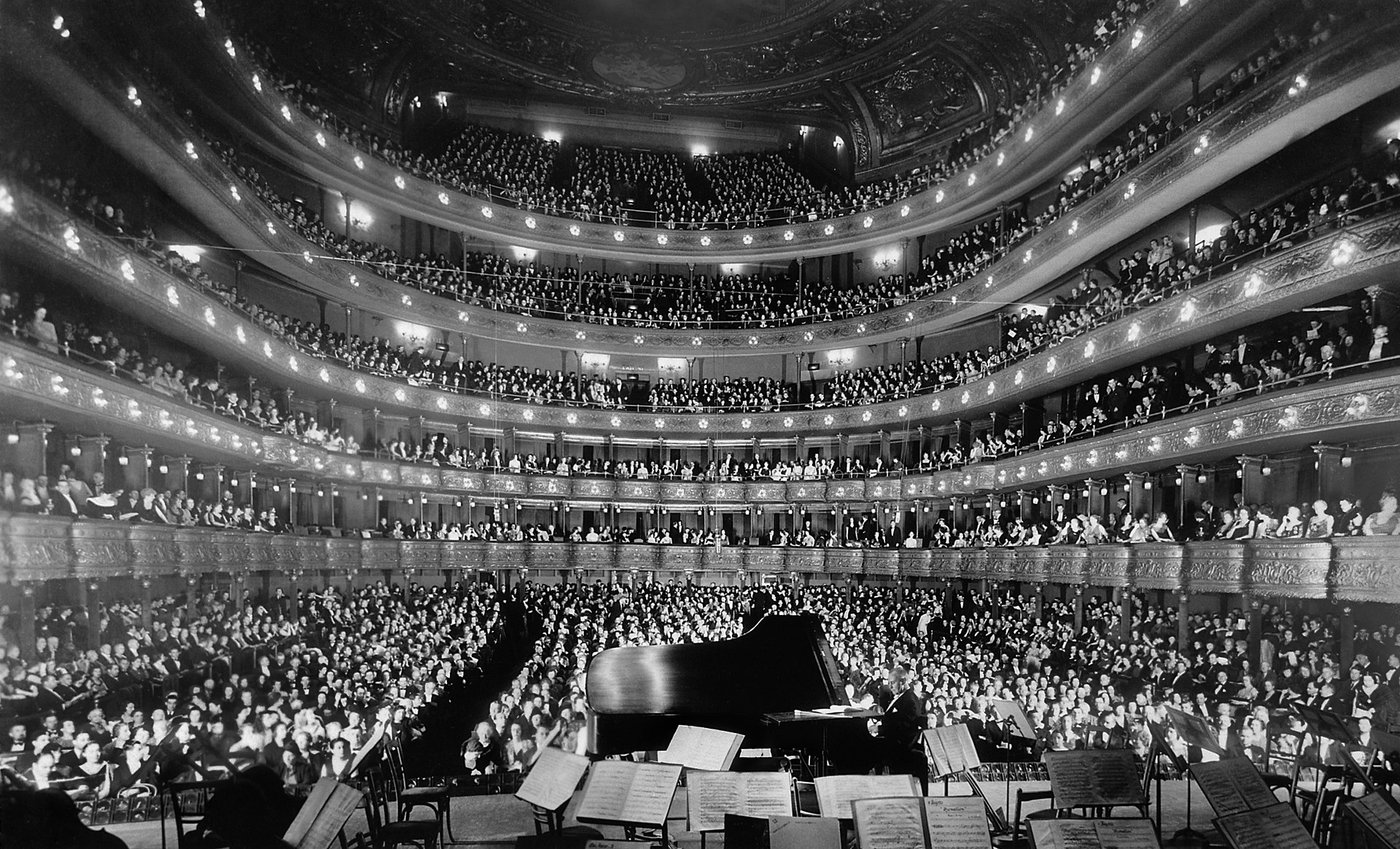 Metropolitan Opera House: Donde La Ópera Alcanza La Grandeza - La Guía ...